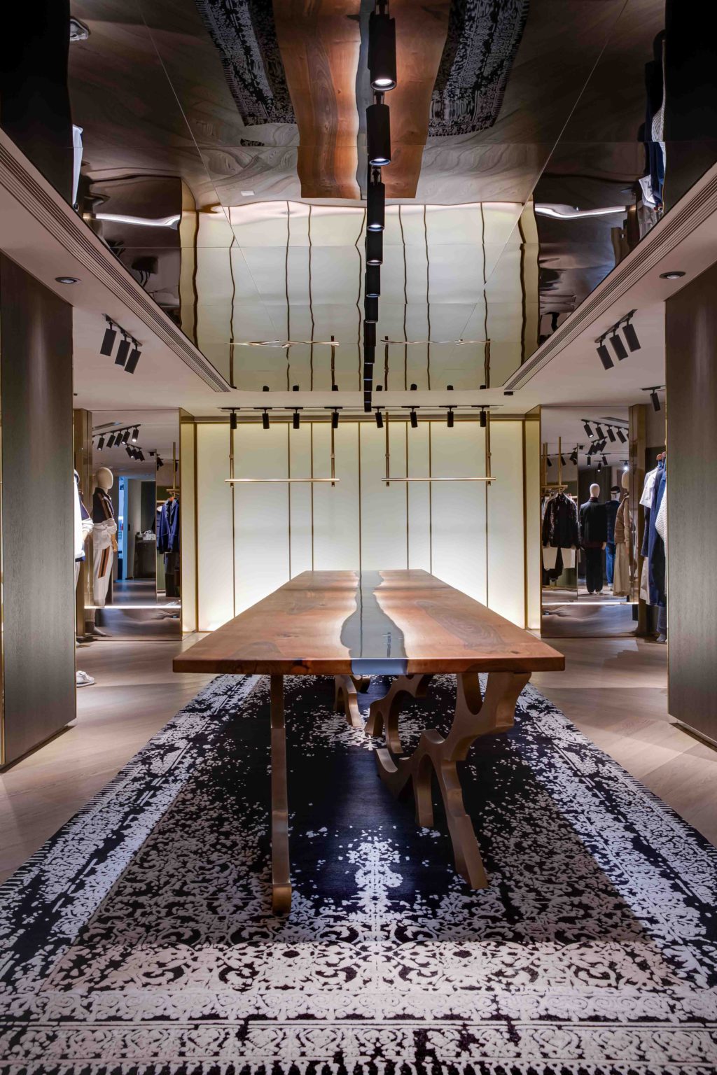 Swank — Mitchell & EadesMitchell & Eades